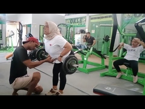 YANG BISA KALIAN LAKUKAN DI GYM LATIHAN BACK DENGAN 7 VARIASI - YouTube