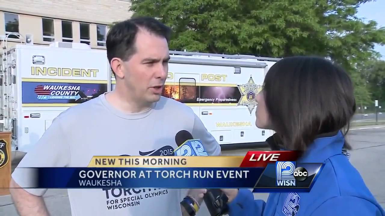 Gov. Walker live on WISN 12 News This Morning - YouTube