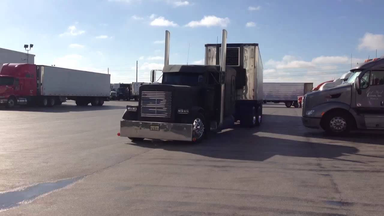 Flaco's Rat Rod Peterbilt - YouTube