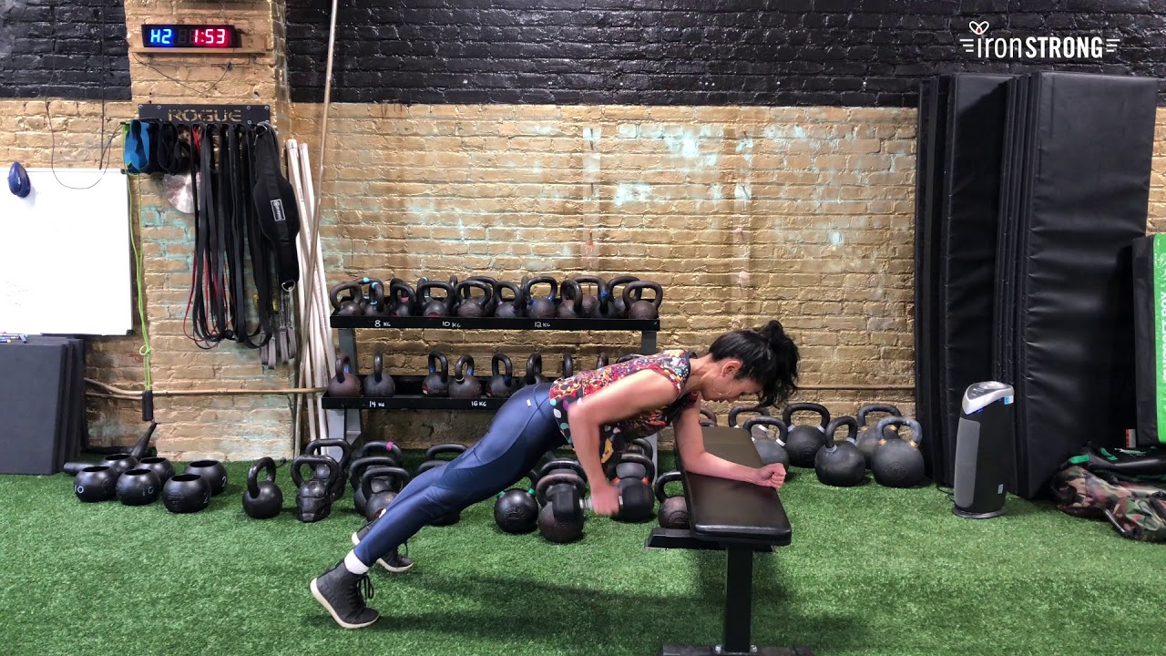Incline Forearm Plank with One Arm Row Demo - YouTube
