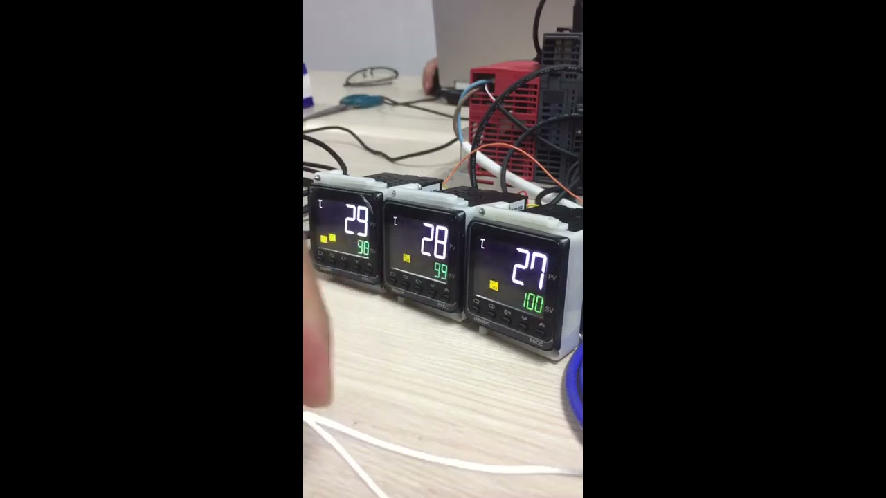 Omron E5CC_ Modbus Comunication - YouTube