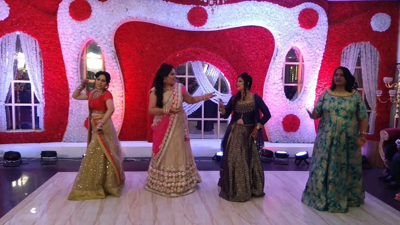 Banno re banno group dance performance - YouTube