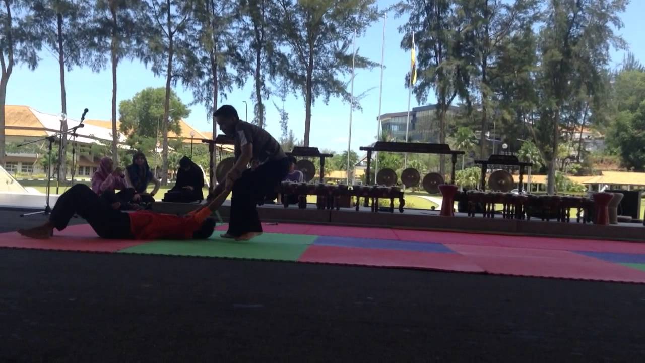 Fighting scene practice first try - YouTube