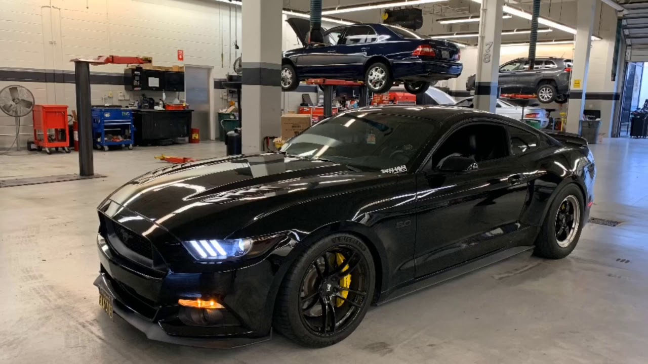 FBO 2017 Mustang GT hits full boost 🤯 - YouTube