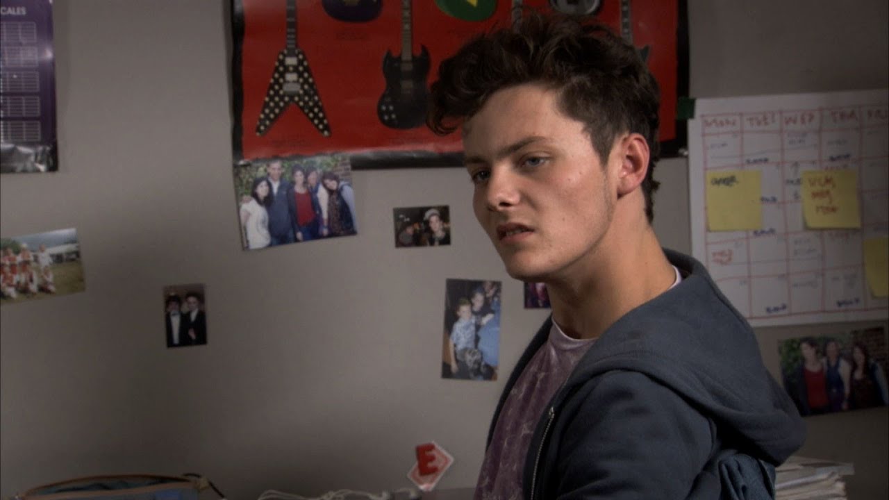 Advice on girls - Outnumbered: Series 5 Episode 3 Preview - BBC - YouTube