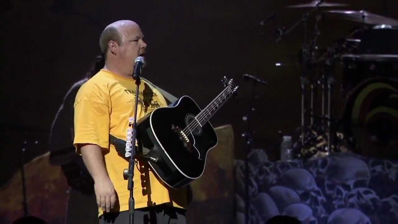 Tenacious D - The Metal live (HD)_(720p) - YouTube