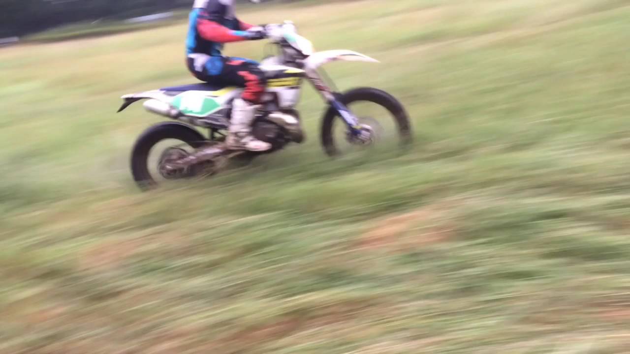 husqvarna te 250 2017 grasstrack. - YouTube