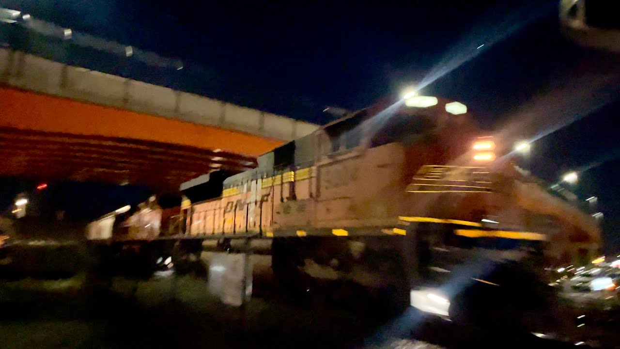 NS 34J passes La Porte - YouTube
