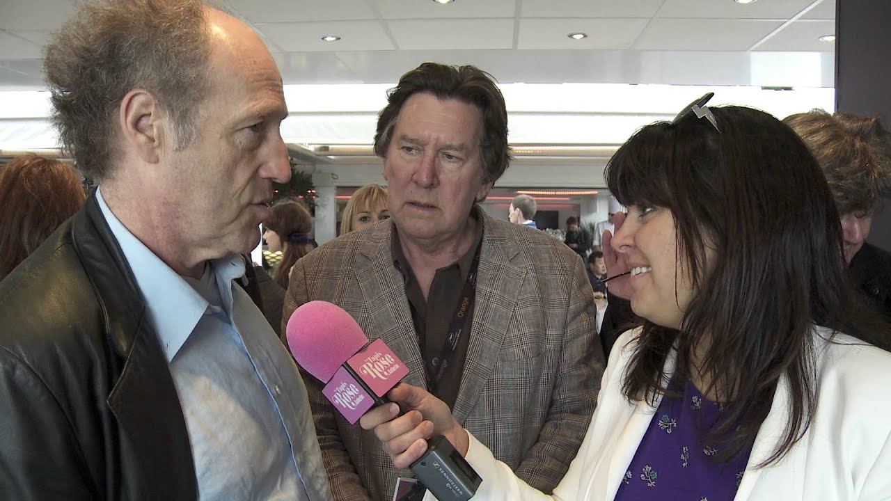 Gabriel Arcand et Gilles Renaud présentent un Cannes différents - YouTube