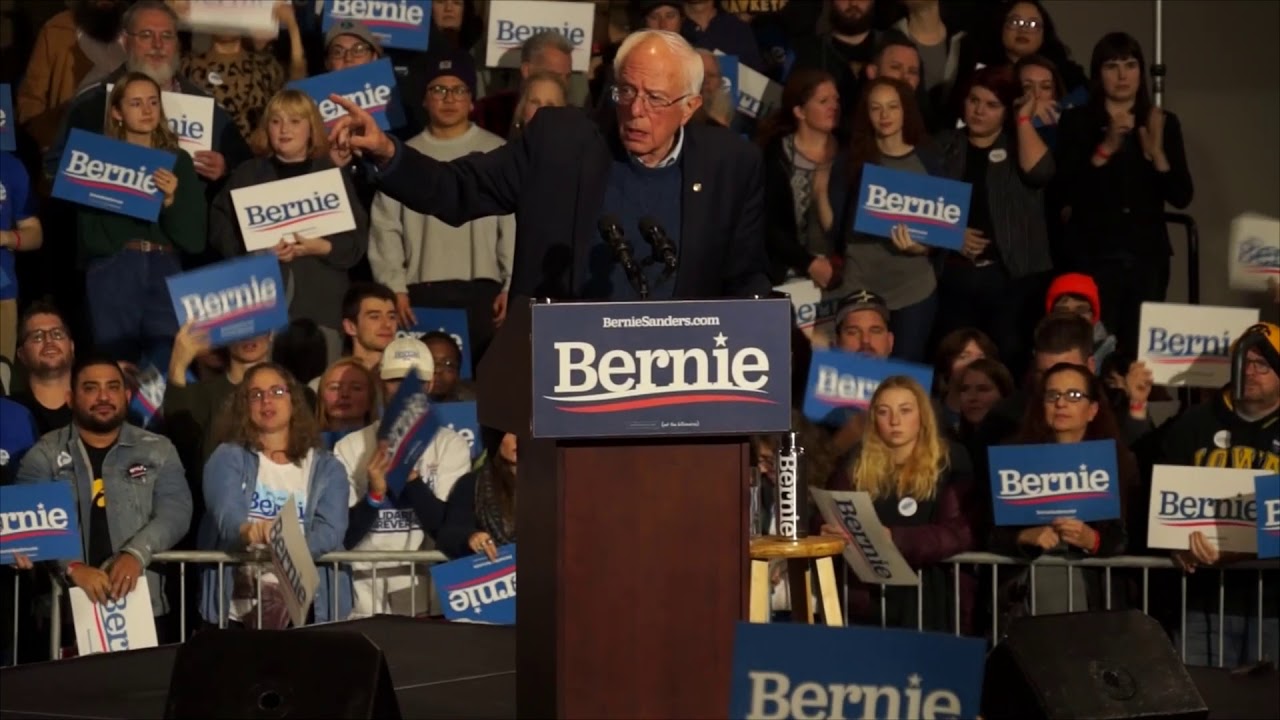 A Crowd of 2,000 Welcome Bernie Sanders and Friends in Coralville - YouTube