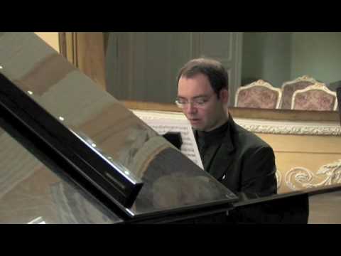 Alexander Melnikov: 24 Preludes & Fugues, op.87 - YouTube