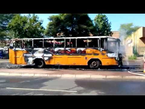Putco bus burns out in Silverton - YouTube