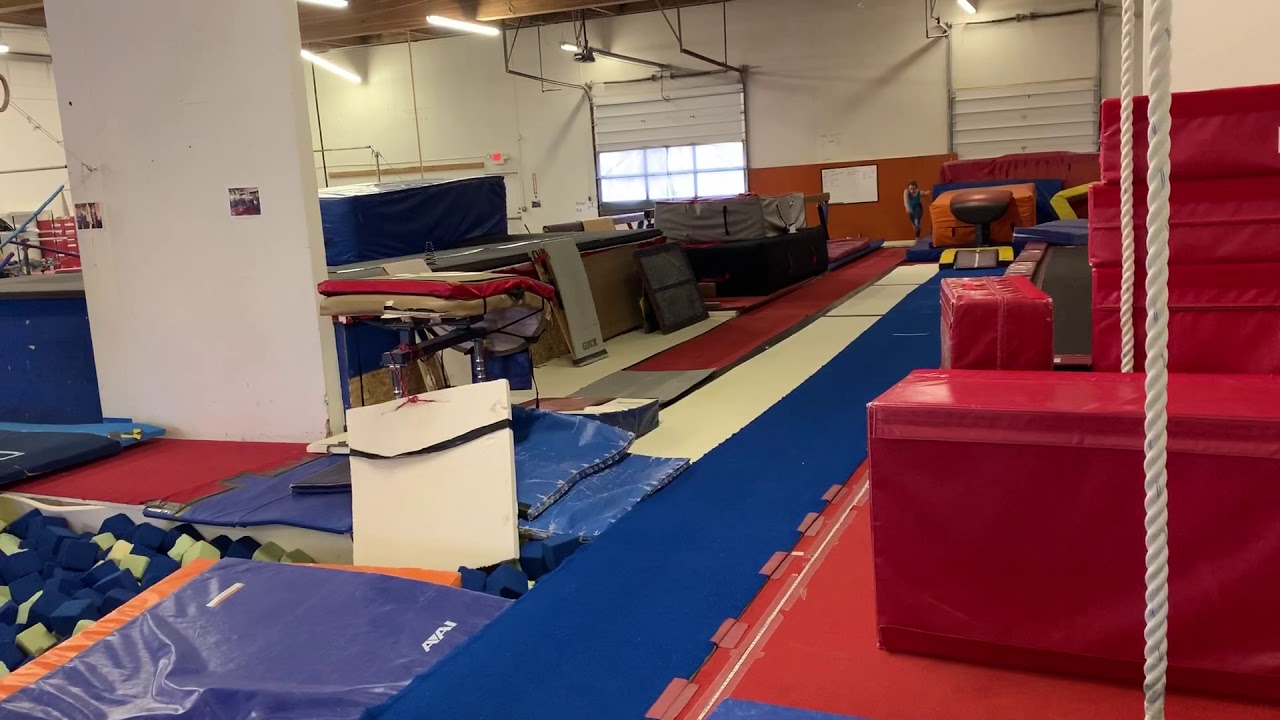 Yurchenko 1 1/2 - YouTube