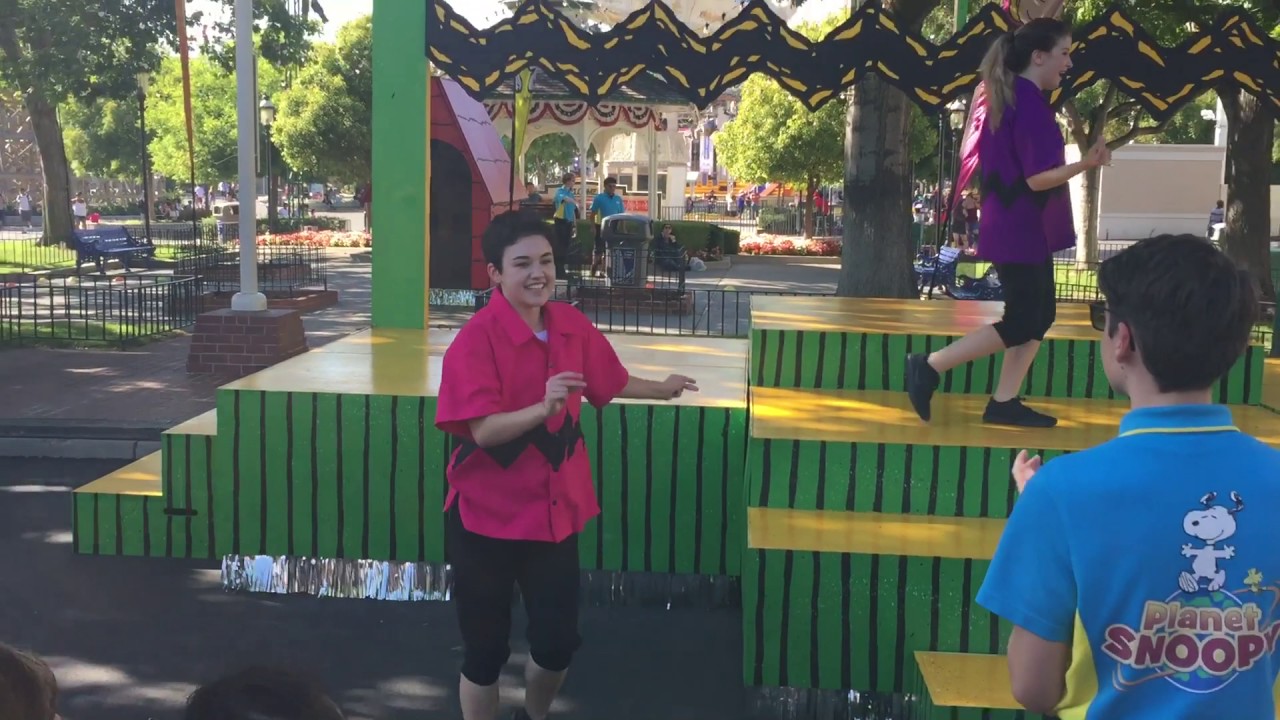 Peanuts Block Party 4 Great America - YouTube