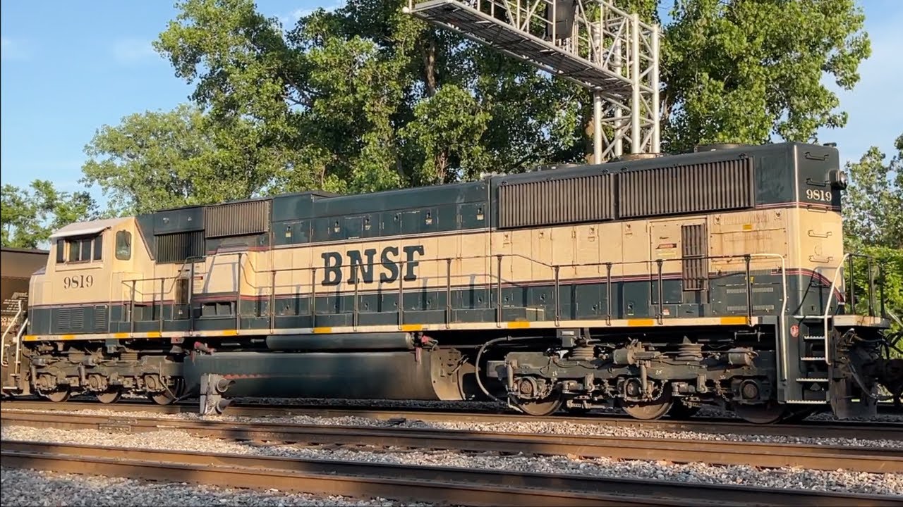 BN colored EMD's and cool little EMD GP's. - YouTube