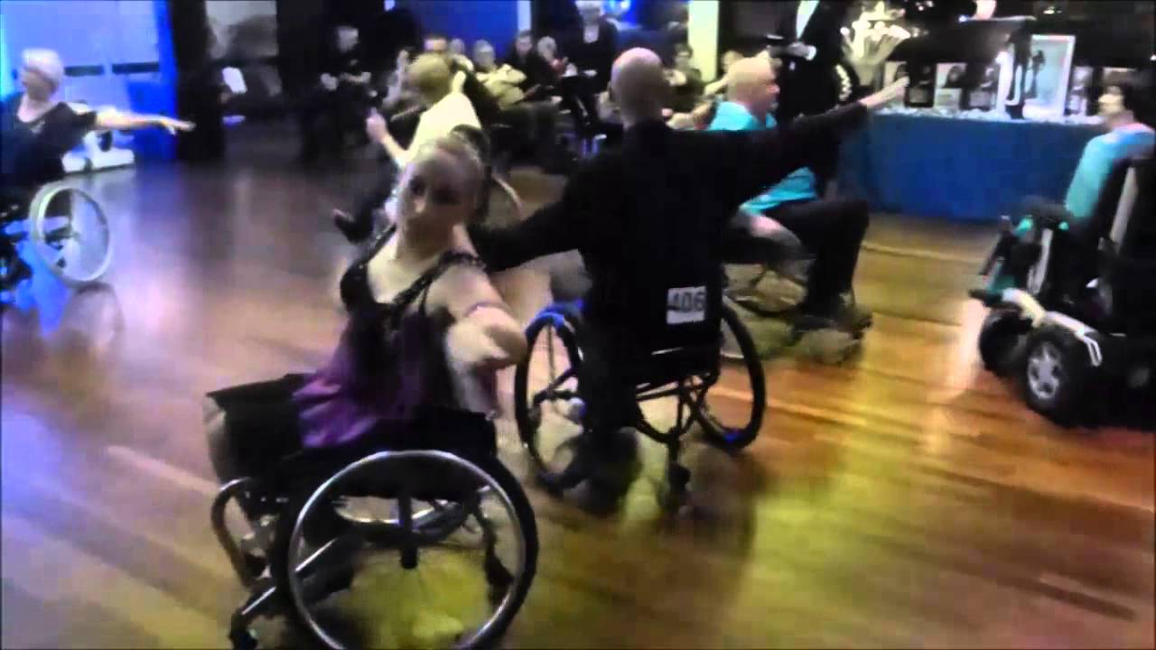 Rolstoel Dansen Ron& Marisca Hoogvliet 2015 - YouTube