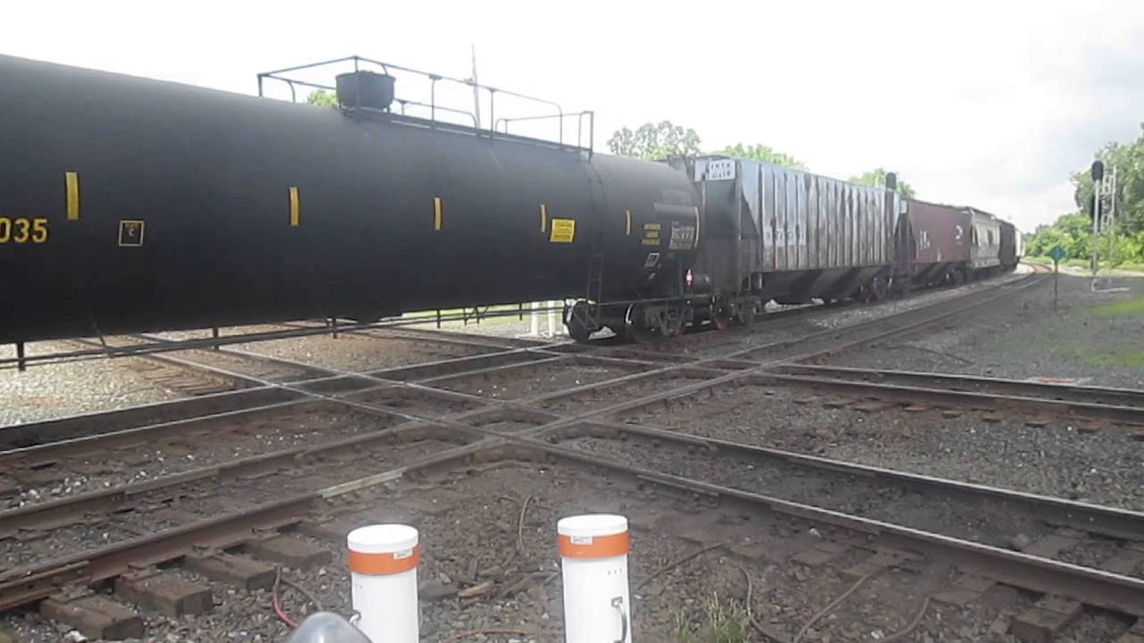 CSX southbound long slow freight train in Marion Ohio. - YouTube