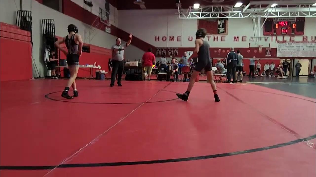 Kael 8th grade 94lbs Meadville Jr High tournament Finals - YouTube