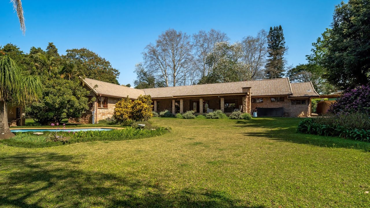 Alexander Drive, Winston Park | Video Tour - YouTube