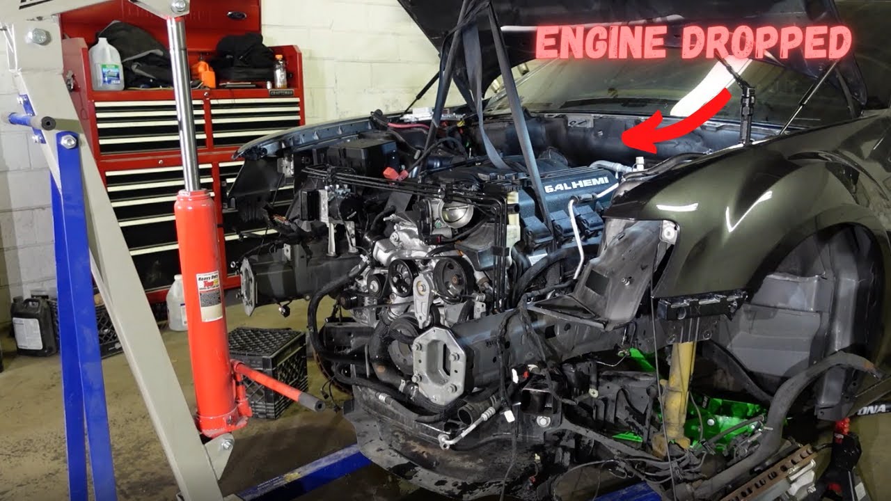 BUILDING A DEMON/HELLCAT CHRYSLER 300 PART 2 *ENGINE DROPPED* - YouTube