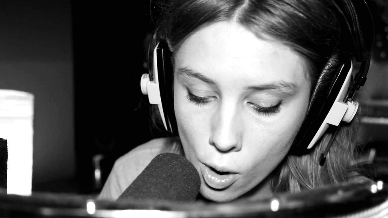 Wolf Alice Cover Katy Perry's 'Roar' - YouTube