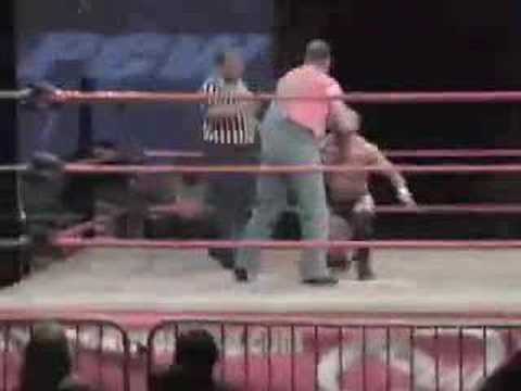 Texas Red vs. Brett Barnes (Bret Idol) - YouTube