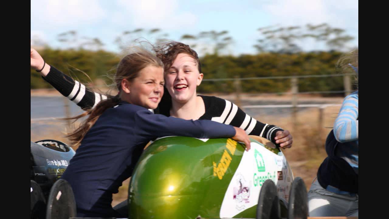 Waitakere Primary Soap-Box Derby 2014 - YouTube
