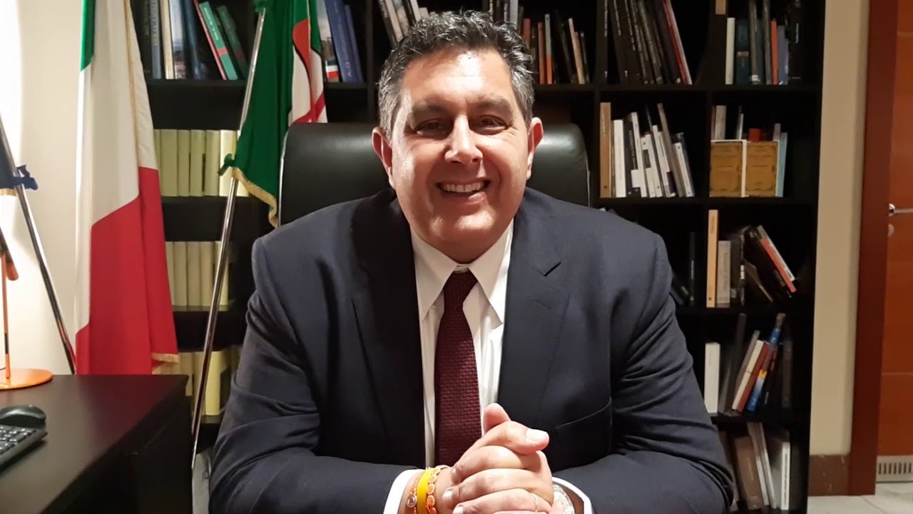 Messaggio di fine anno del Presidente Toti - YouTube