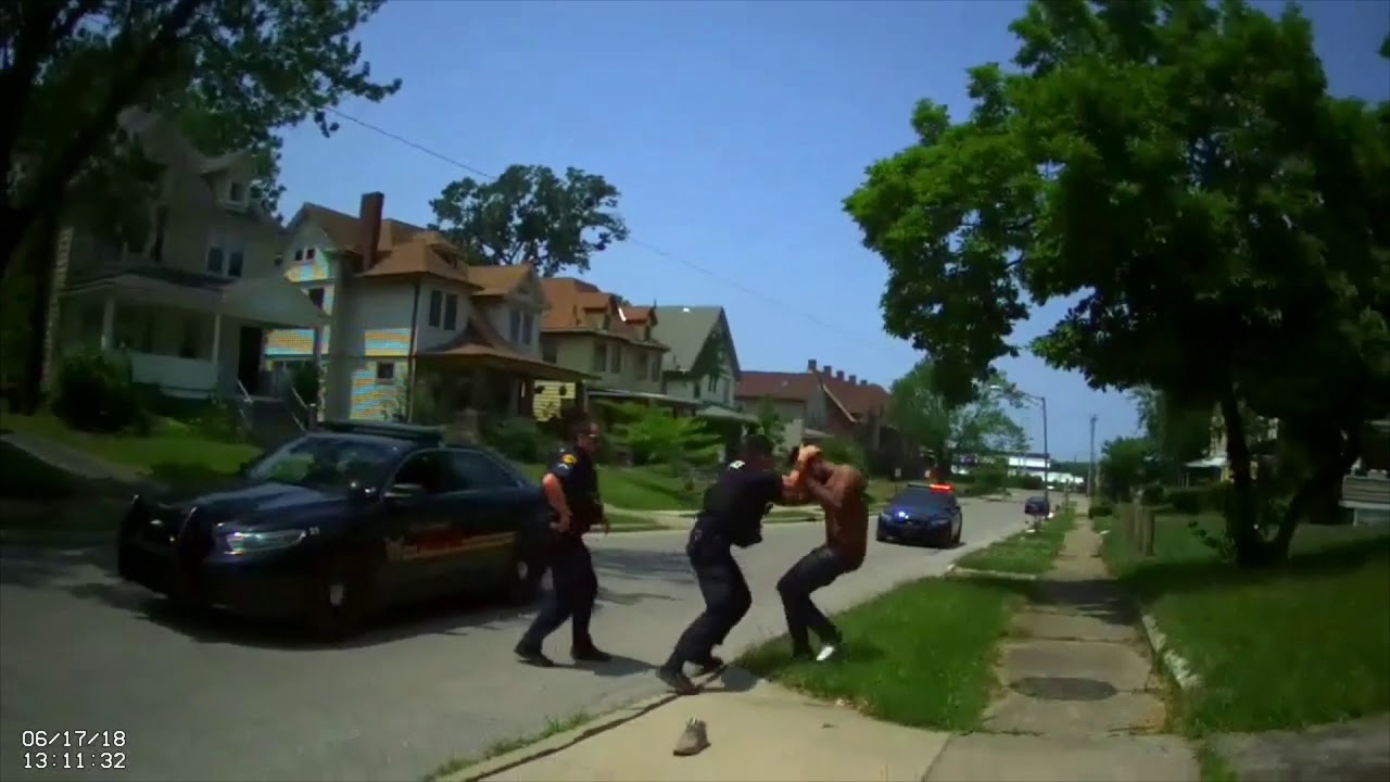 East Cleveland police shooting - YouTube