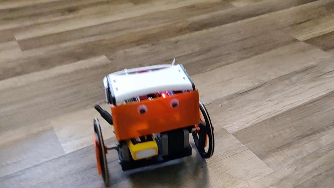 Test B-robot evo 2 (coups) - YouTube