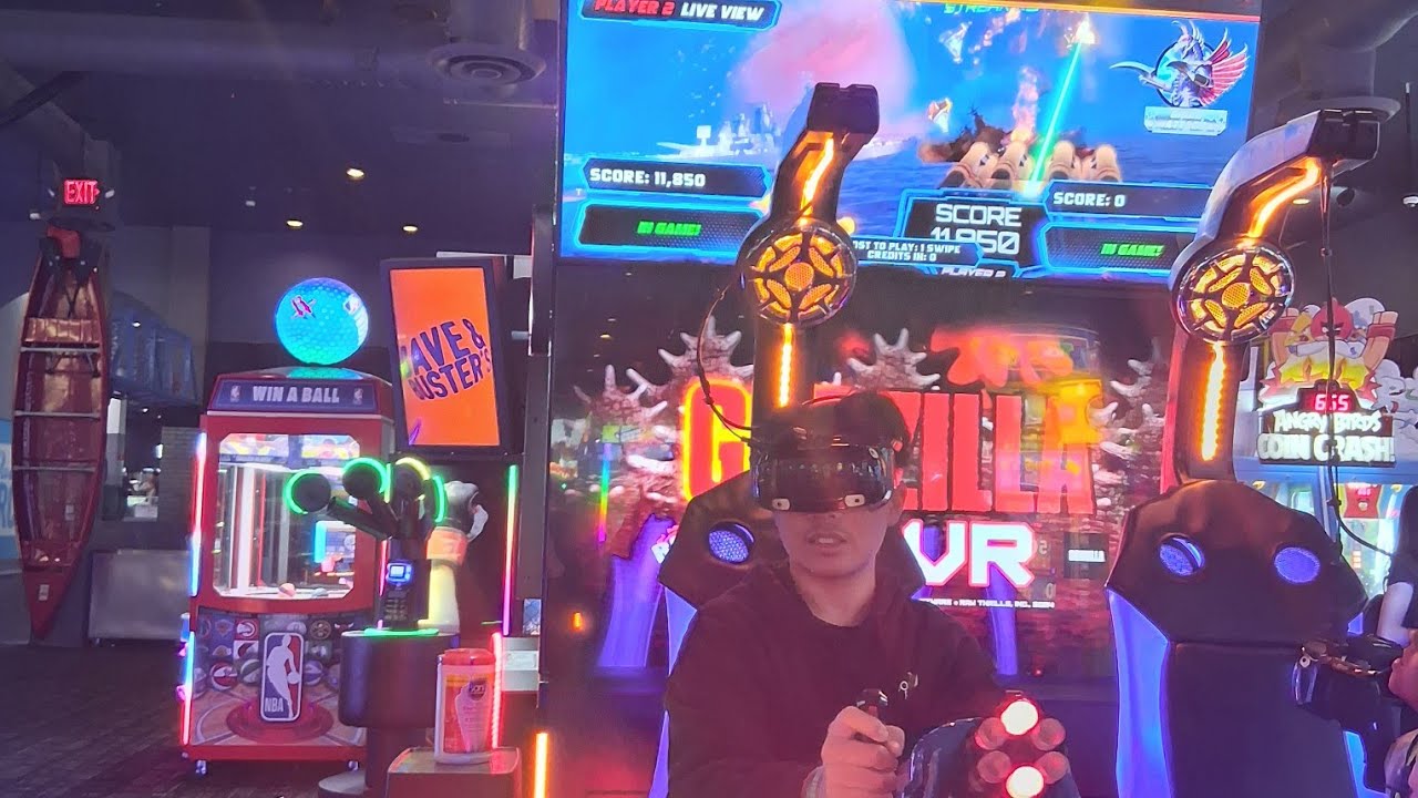 Godzilla: KAIJU WARS VR arcade game - YouTube