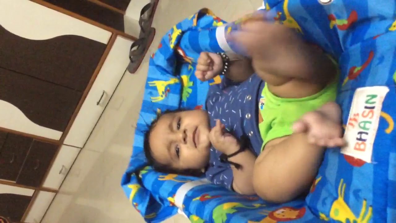 4 month baby mast mood - YouTube