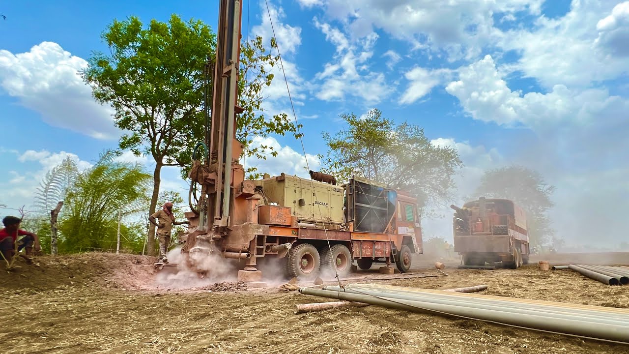 Borewell Drilling 5 Hp Motor With Coconut water checking method ...