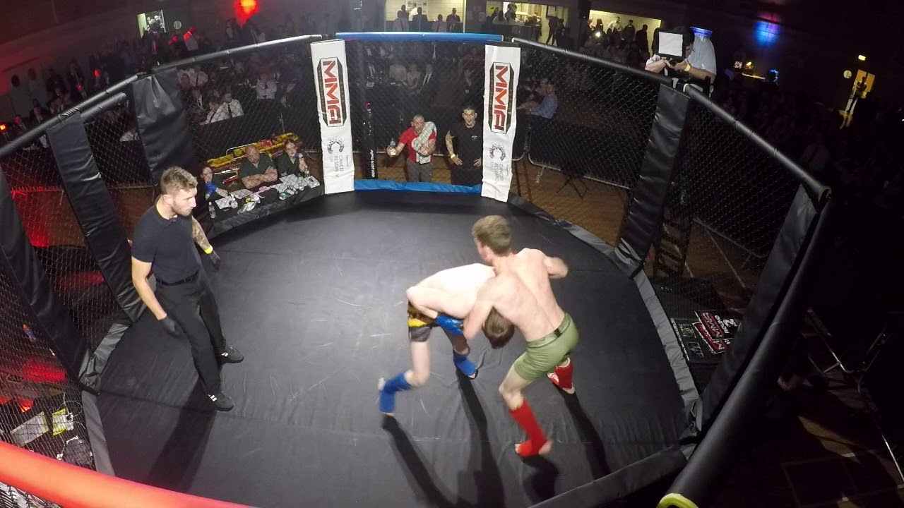 Ultra MMA | Windsor | Charlie Keeley VS Oliver Barnes - YouTube