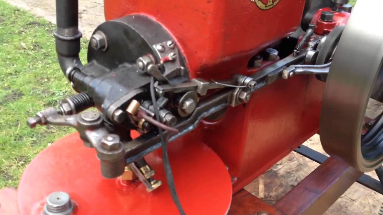 IHC 1hp Famous hit and miss engine - YouTube