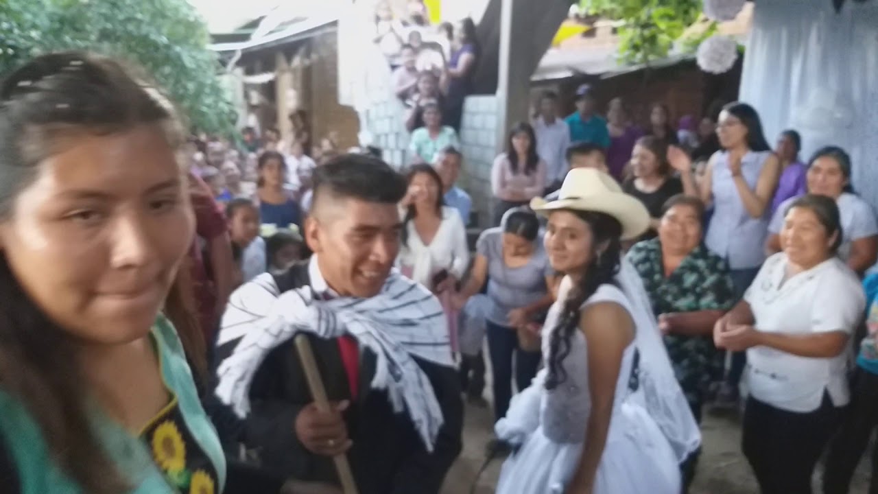 El baile del mandilon - YouTube