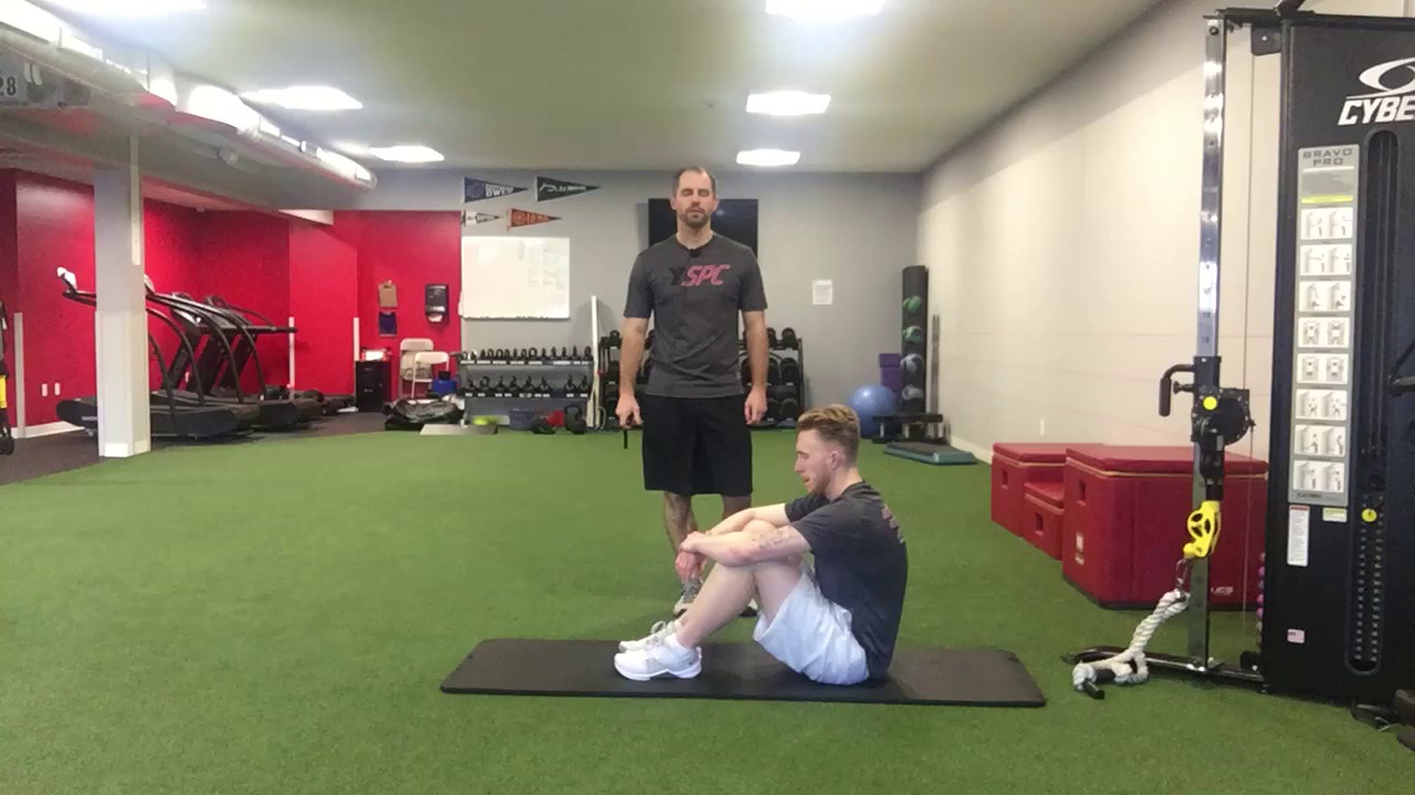 Cable resisted dead bug - YouTube