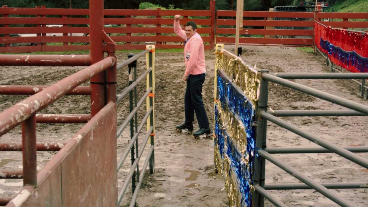 Jackass 3 - Roller buffalo - YouTube