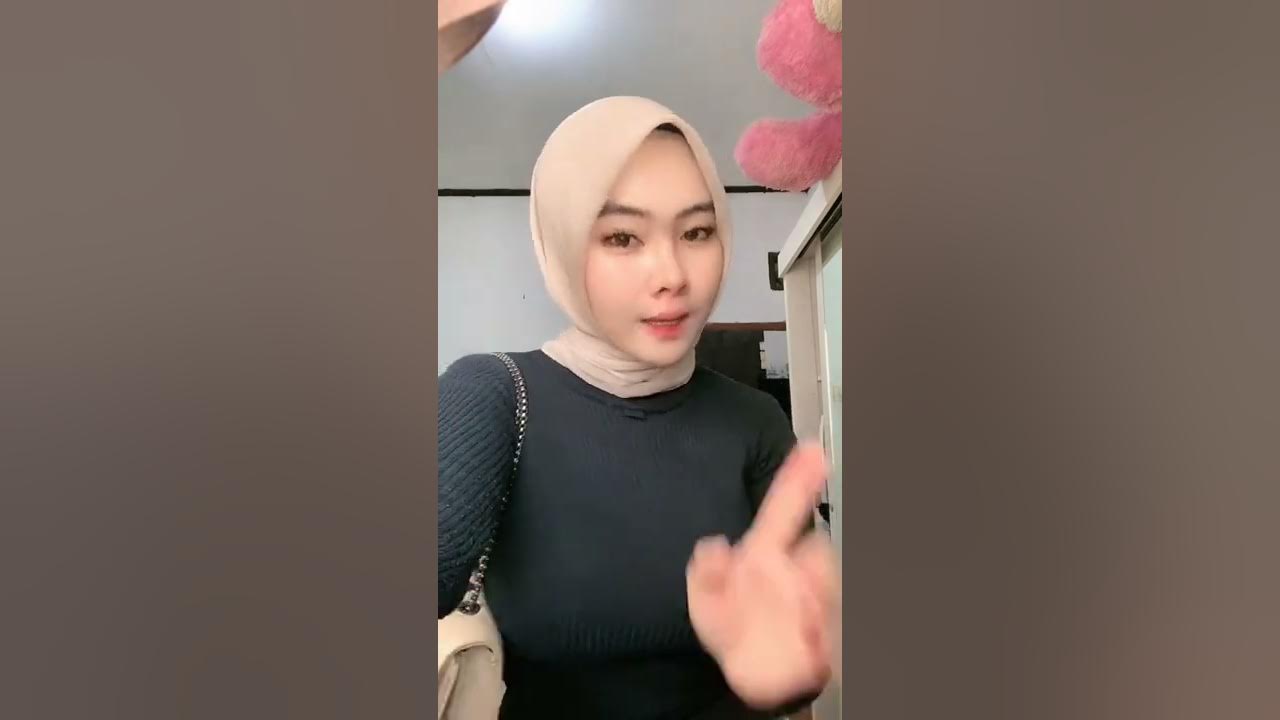 Kompilasi video cewek jilbab cantik || edisi @marfamoela #1 - YouTube