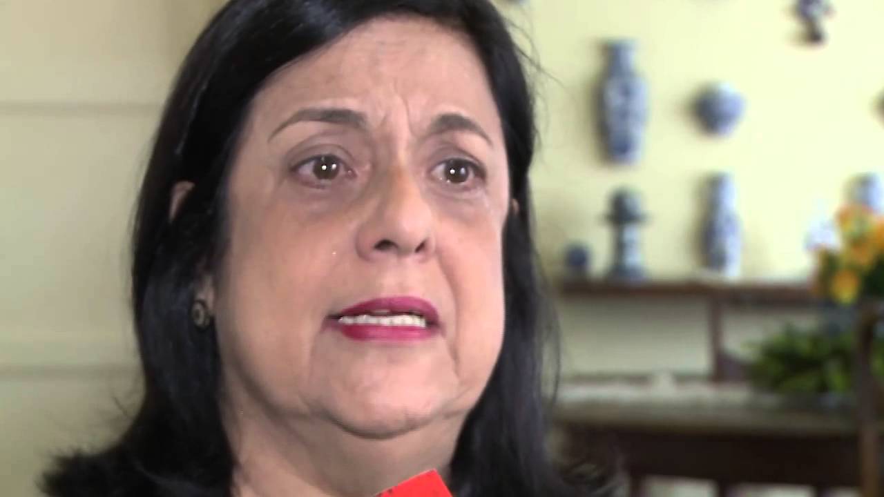 Testemunho das Mãos Ensanguentadas de Jesus - Berta Maria Franco ...