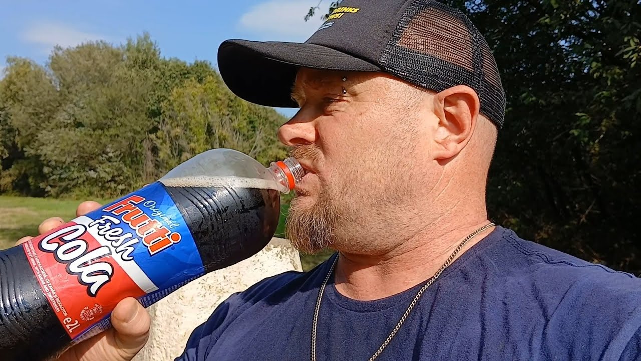 Lord's drinks reviews #1332 ~ Frutti Fresh Cola - YouTube