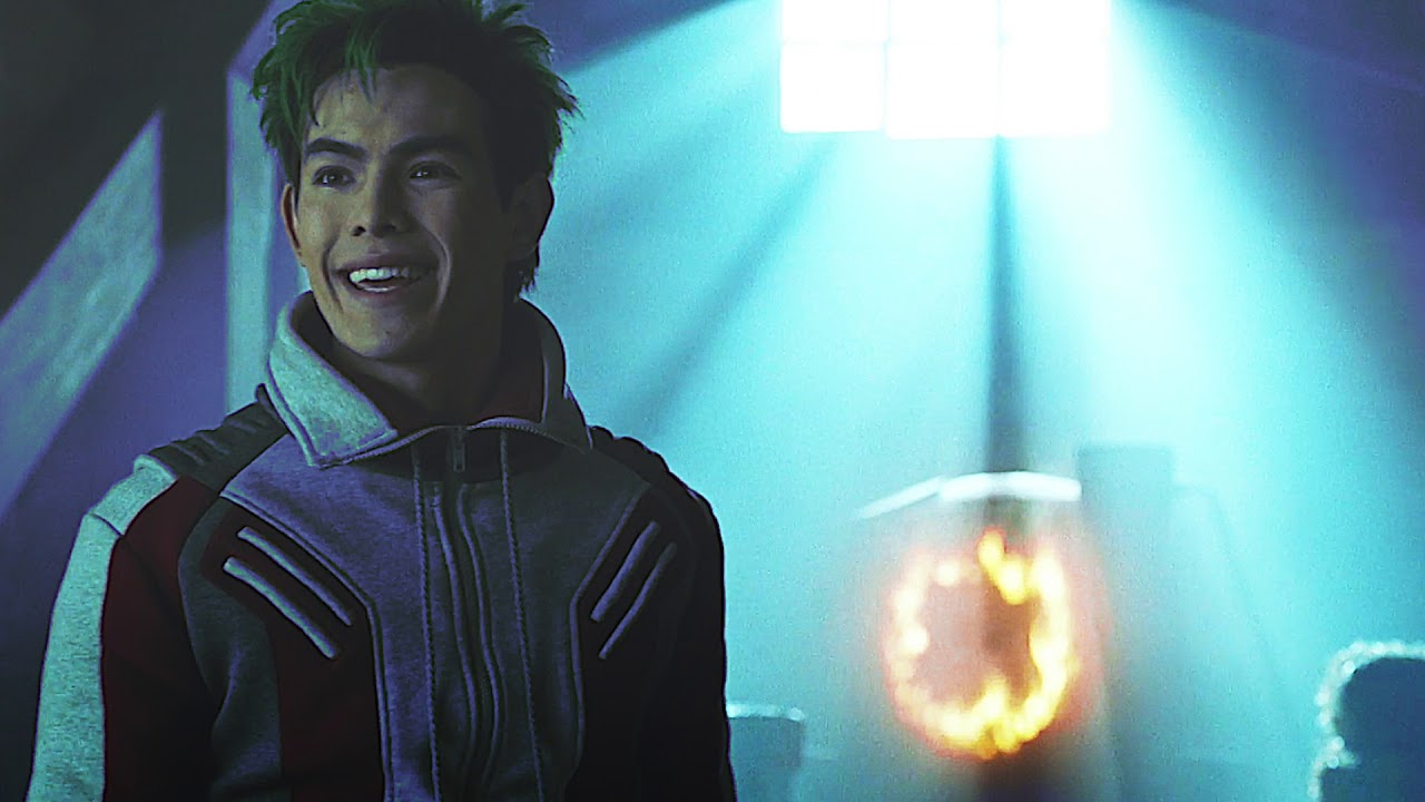 Gar [Titans] - YouTube