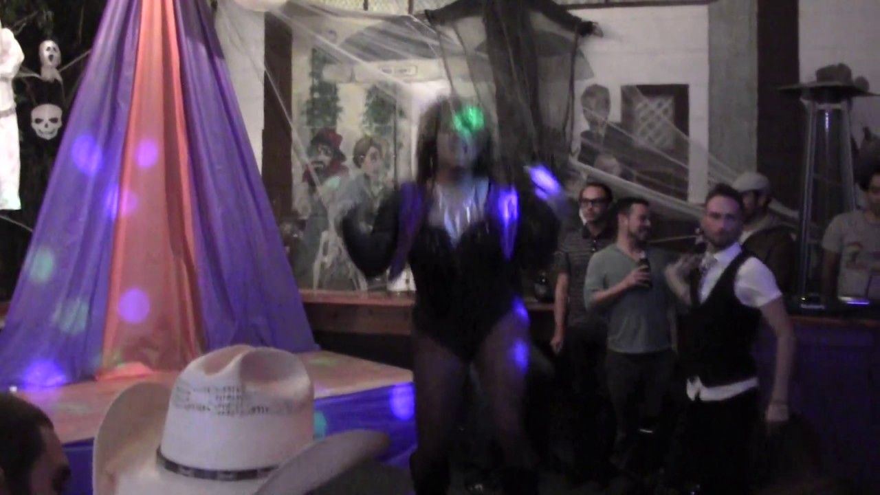 Vanity Jones @ #1 on 5th - YouTube