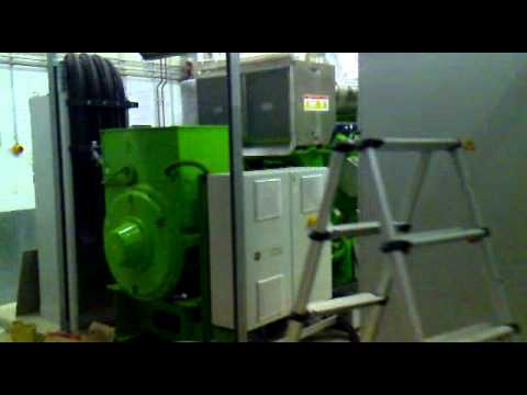 BHKW Jenbacher 420 and 312 Gas Motor - YouTube