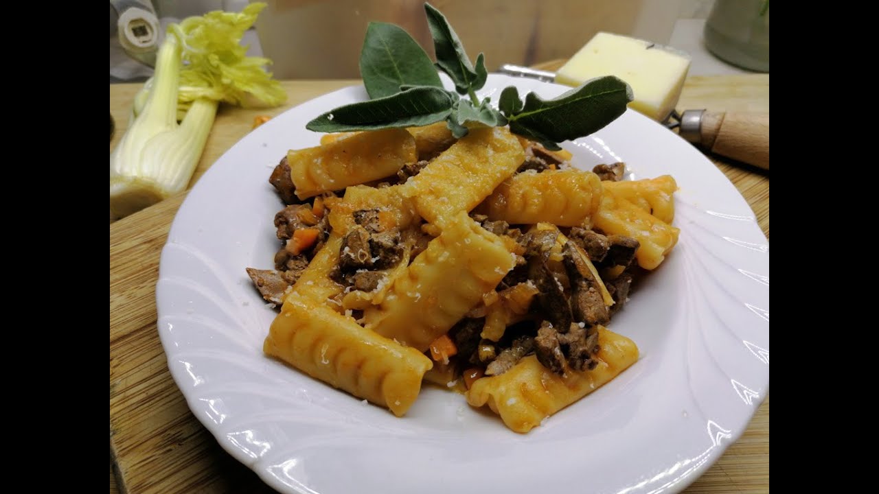 PASTA CON RAGU' DI FEGATINI DI CONIGLIO - YouTube
