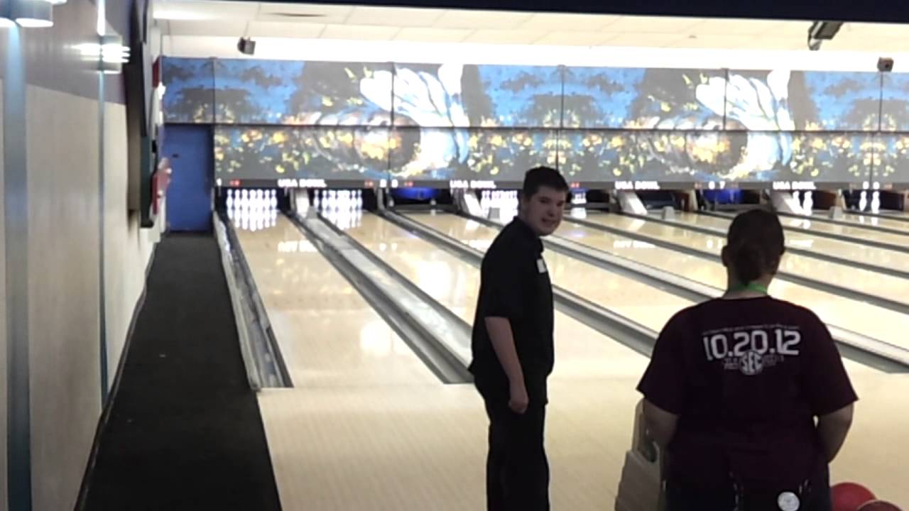 Brian bowling in Special Olympics - YouTube