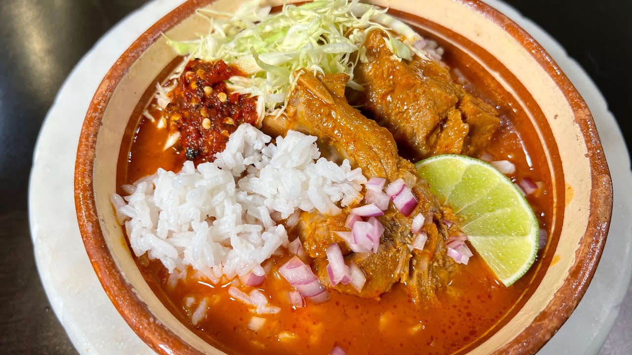 QUE RICO QUEDO EL ESPINAZO DE PUERCO CON MORISQUETA Y SU SALSA / CARNE ...