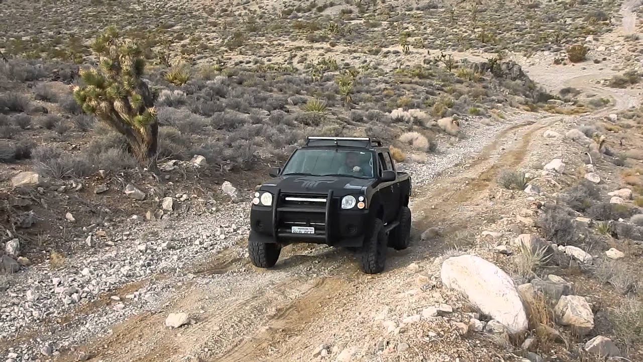 MetalAlien 1st gen Frontier hill climb - YouTube