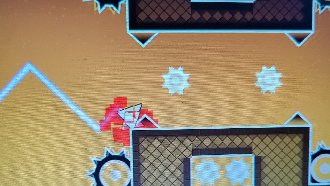 Geometry dash #fake #geometrydash - YouTube