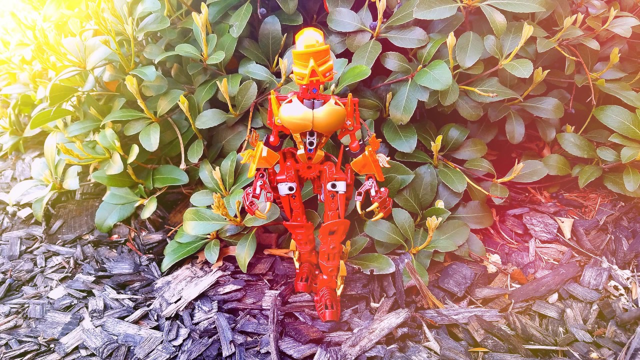 Bionicle M.O.C. - Lavalia, the Burgeoning Flame - YouTube